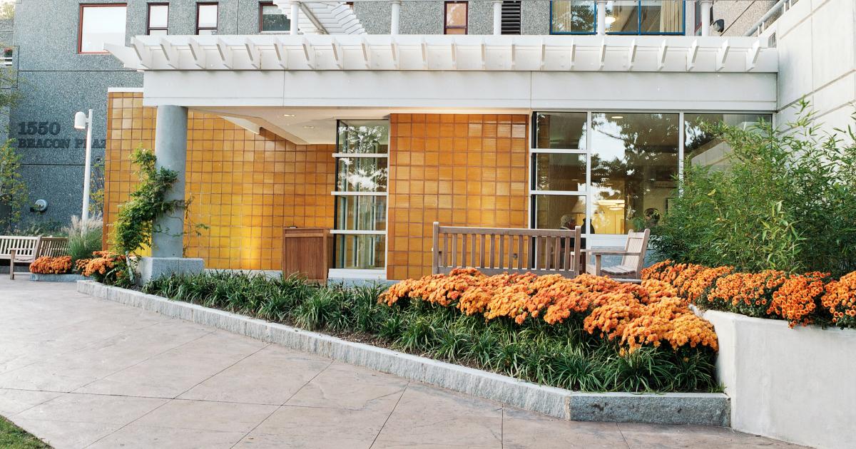 Intergenerational Living in Senior Housing | Hebrew SeniorLife Blog