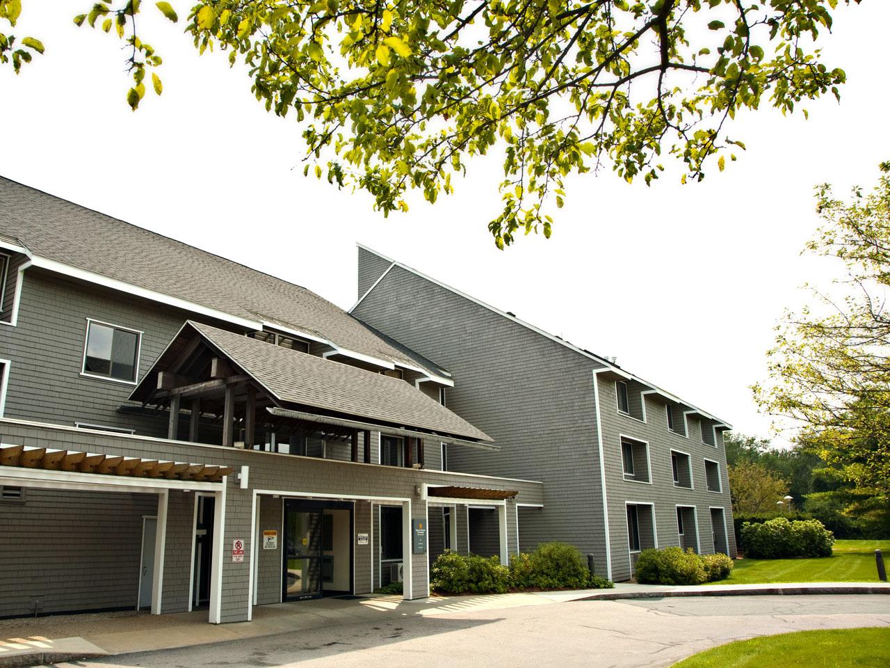 Hebrew Rehabilitation Center in Dedham, MA | Hebrew SeniorLife